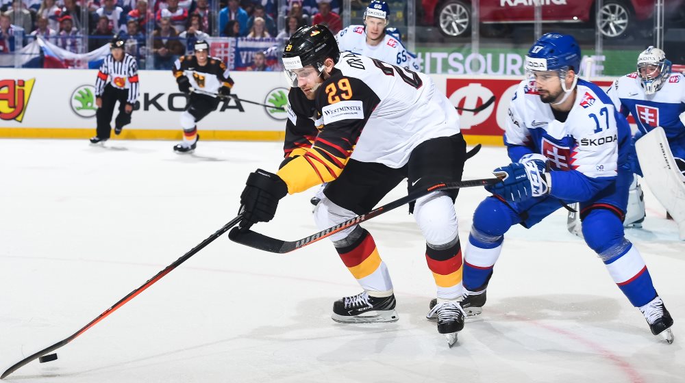 IIHF - Leon's laser wins it