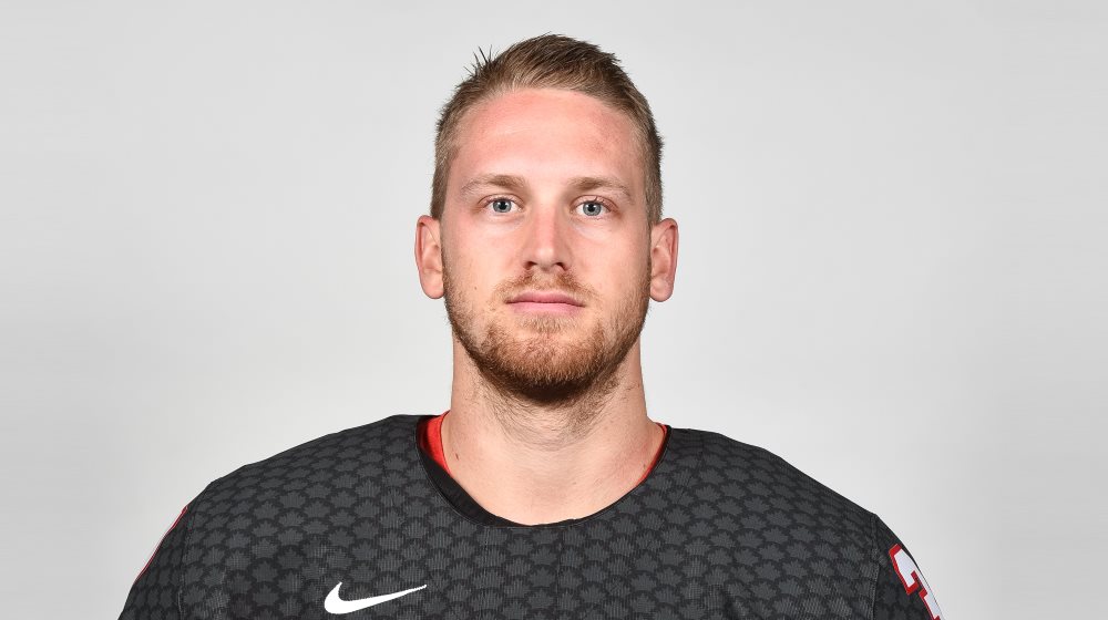 IIHF - Mantha suspended