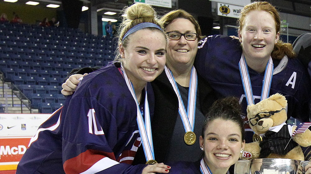 IIHF - All-female coaching staff for hosts