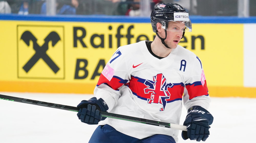 IIHF - GB's Richardson celebrates a century
