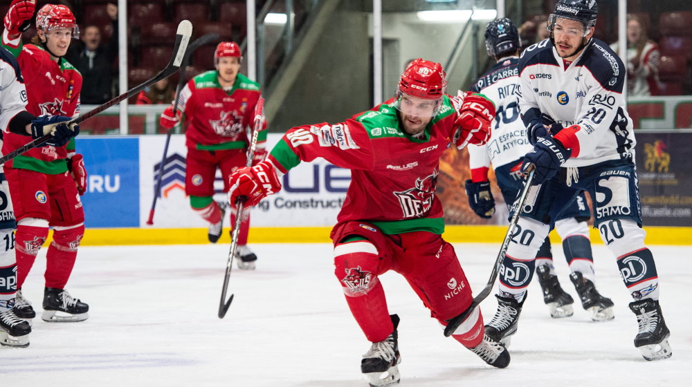 IIHF - Devils and Ducs move on to final