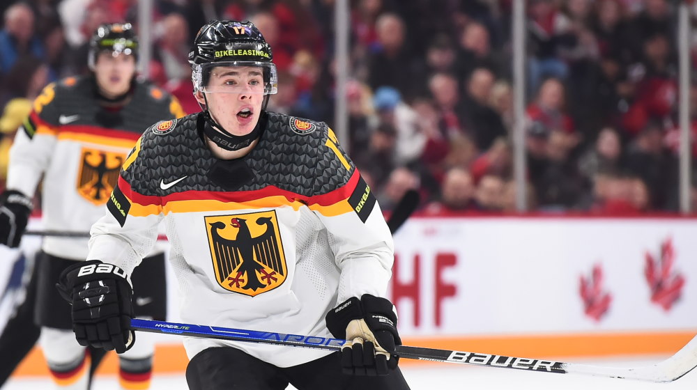 IIHF - Hauf a late bloomer on the ice