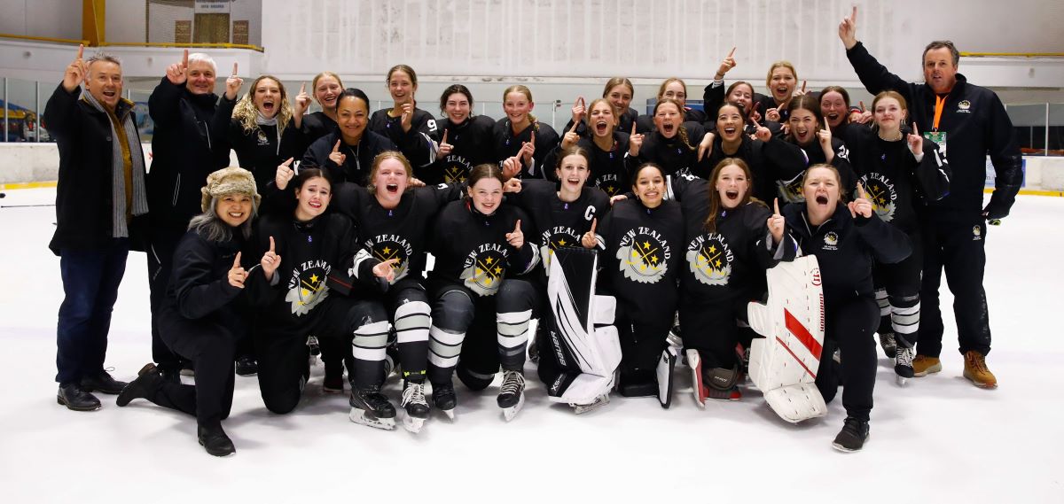 IIHF - New Zealand wins Women’s U18 Div 2B
