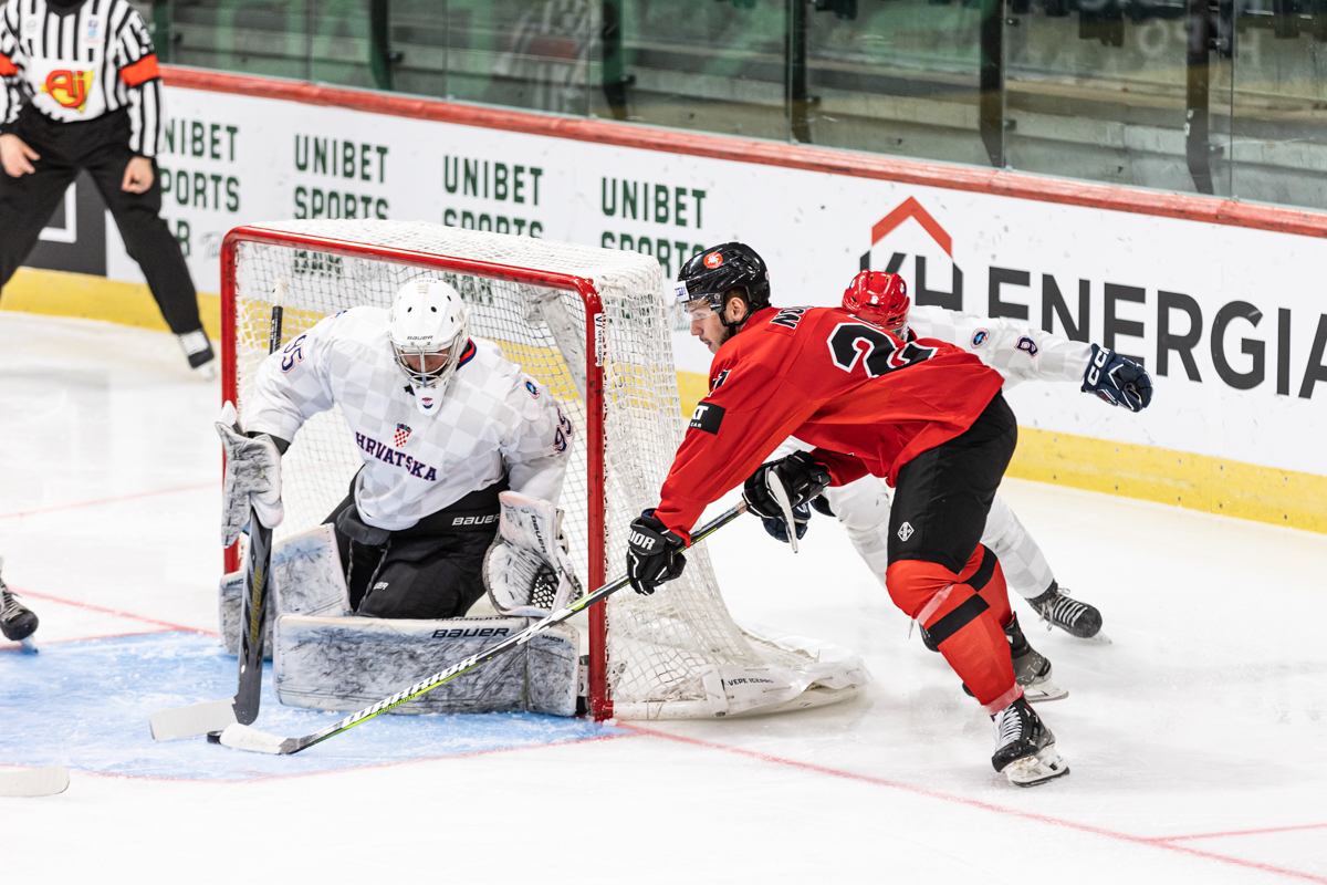 IIHF - The table is set