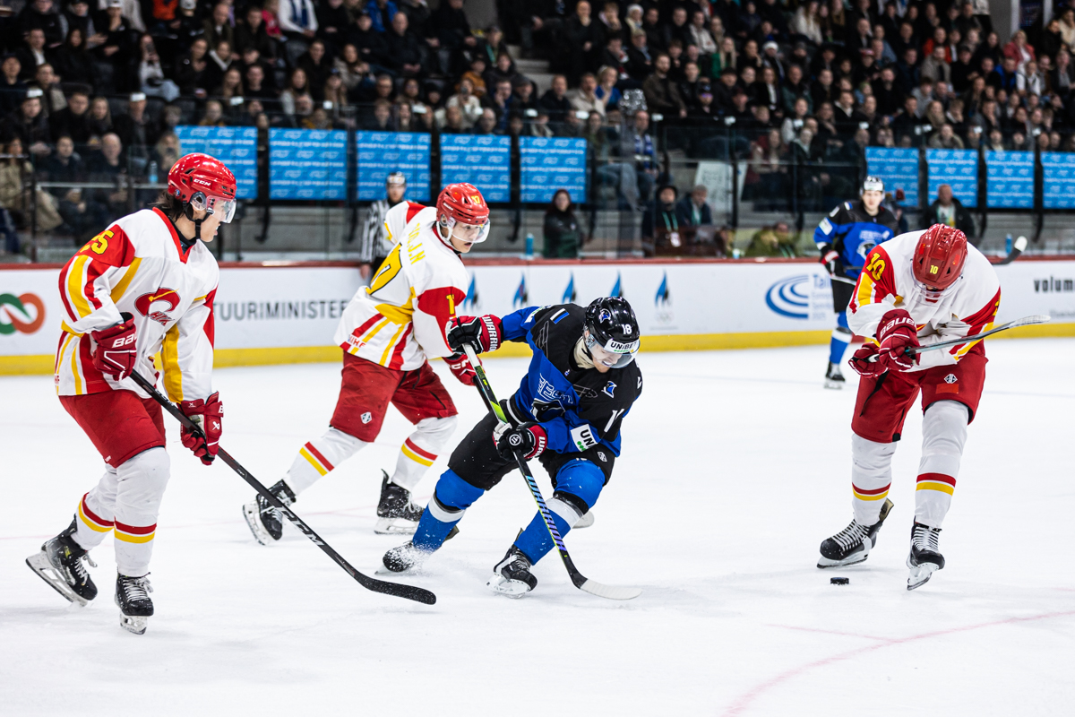 IIHF - Gallery: Estonia vs China - 2025 IIHF WM Division I, Group B