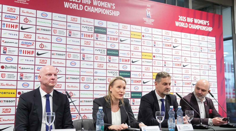 IIHF - Press conference highlights great crowds