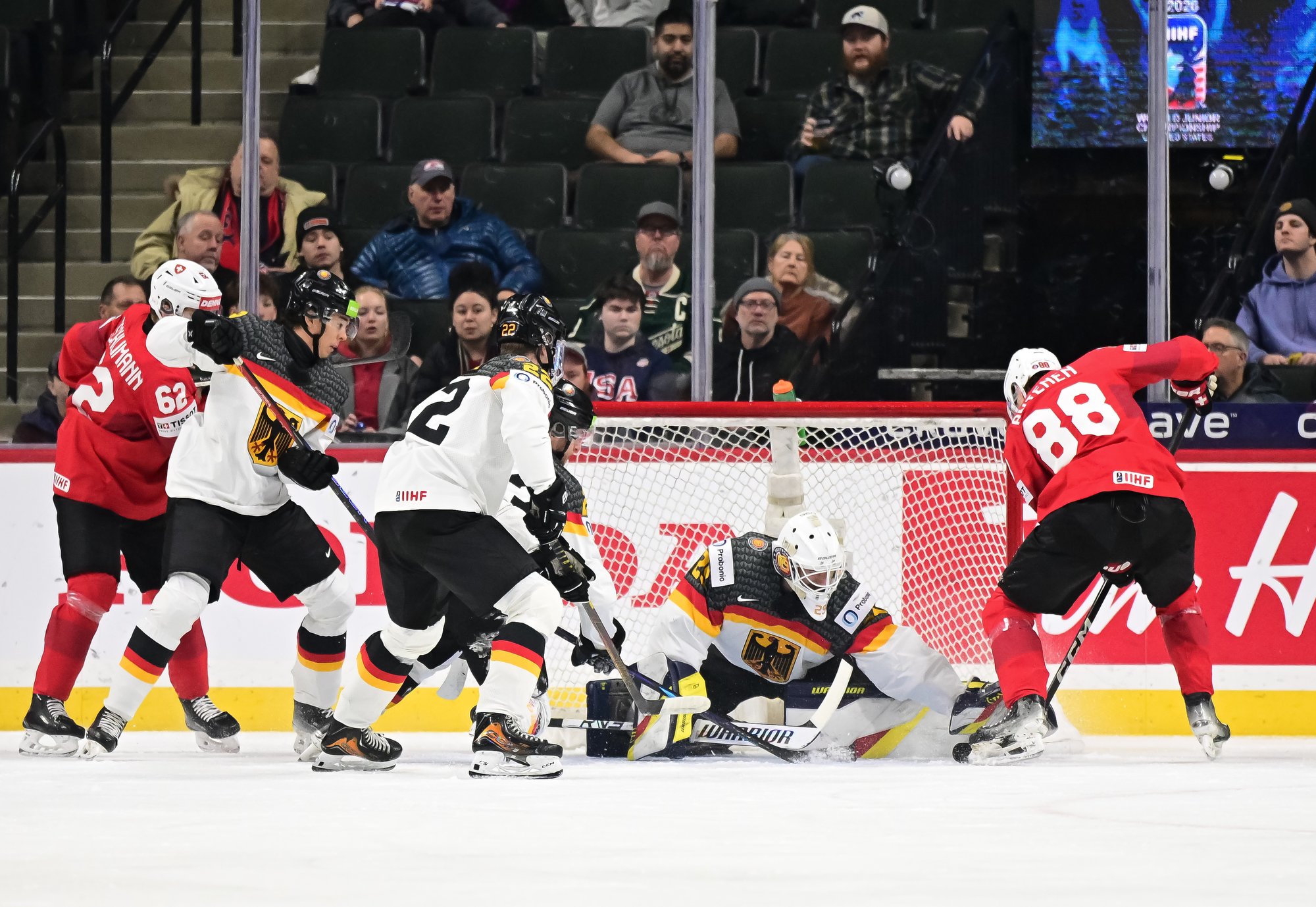 IIHF - Swiss make quarter-finals