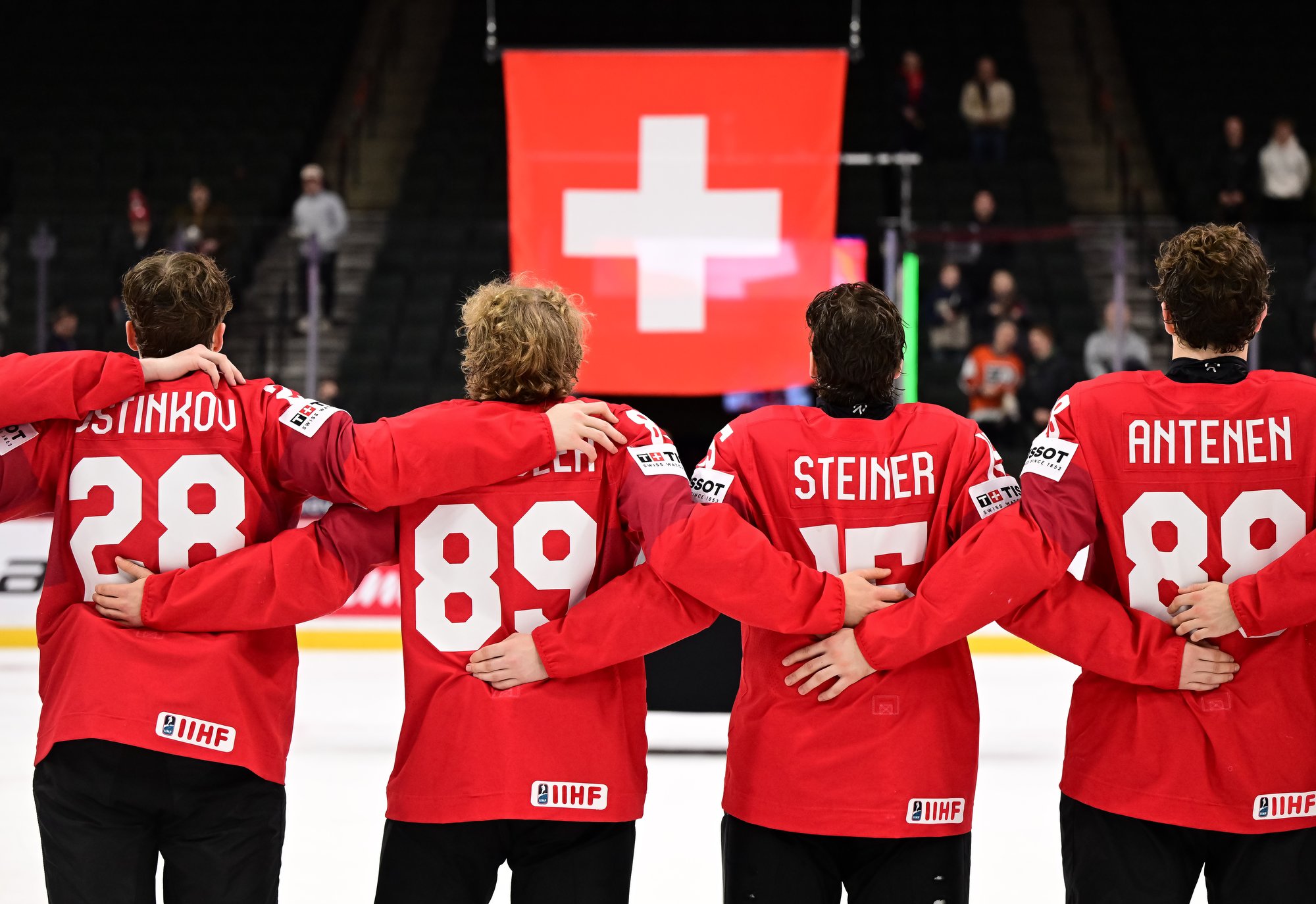 IIHF - Swiss make quarter-finals