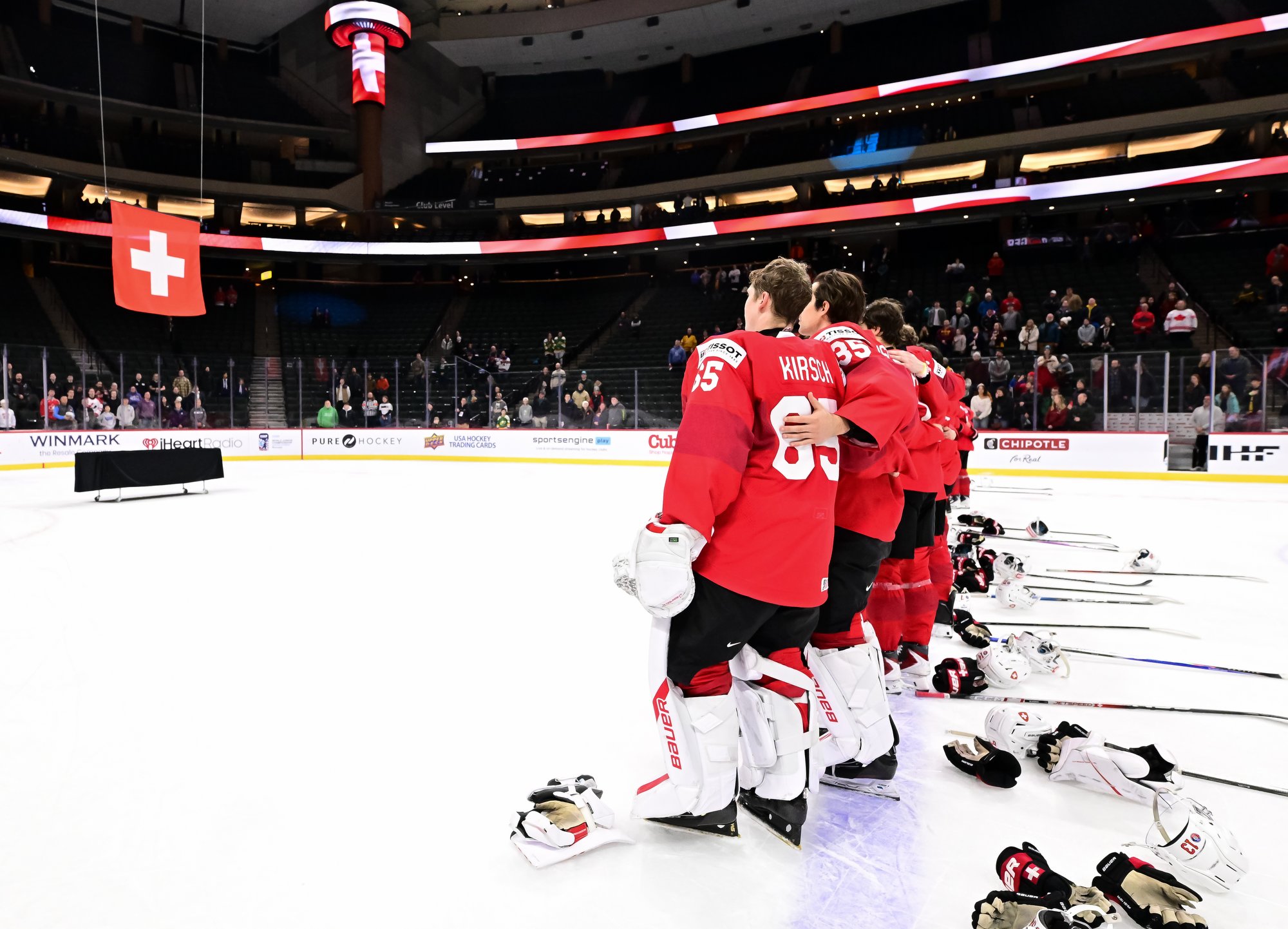 IIHF - Swiss make quarter-finals