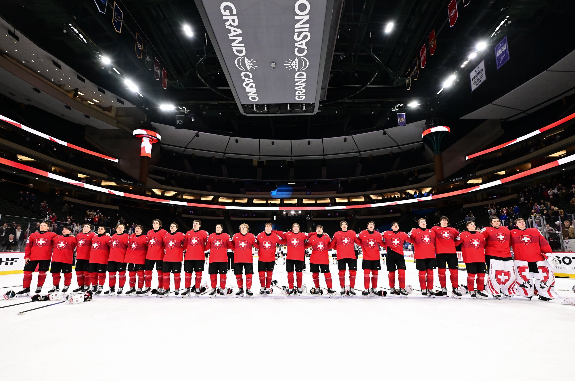 IIHF - Swiss make quarter-finals