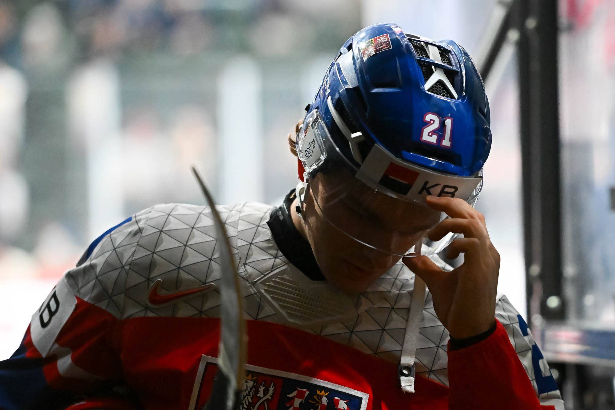 IIHF - Swedes win dramatic third gold