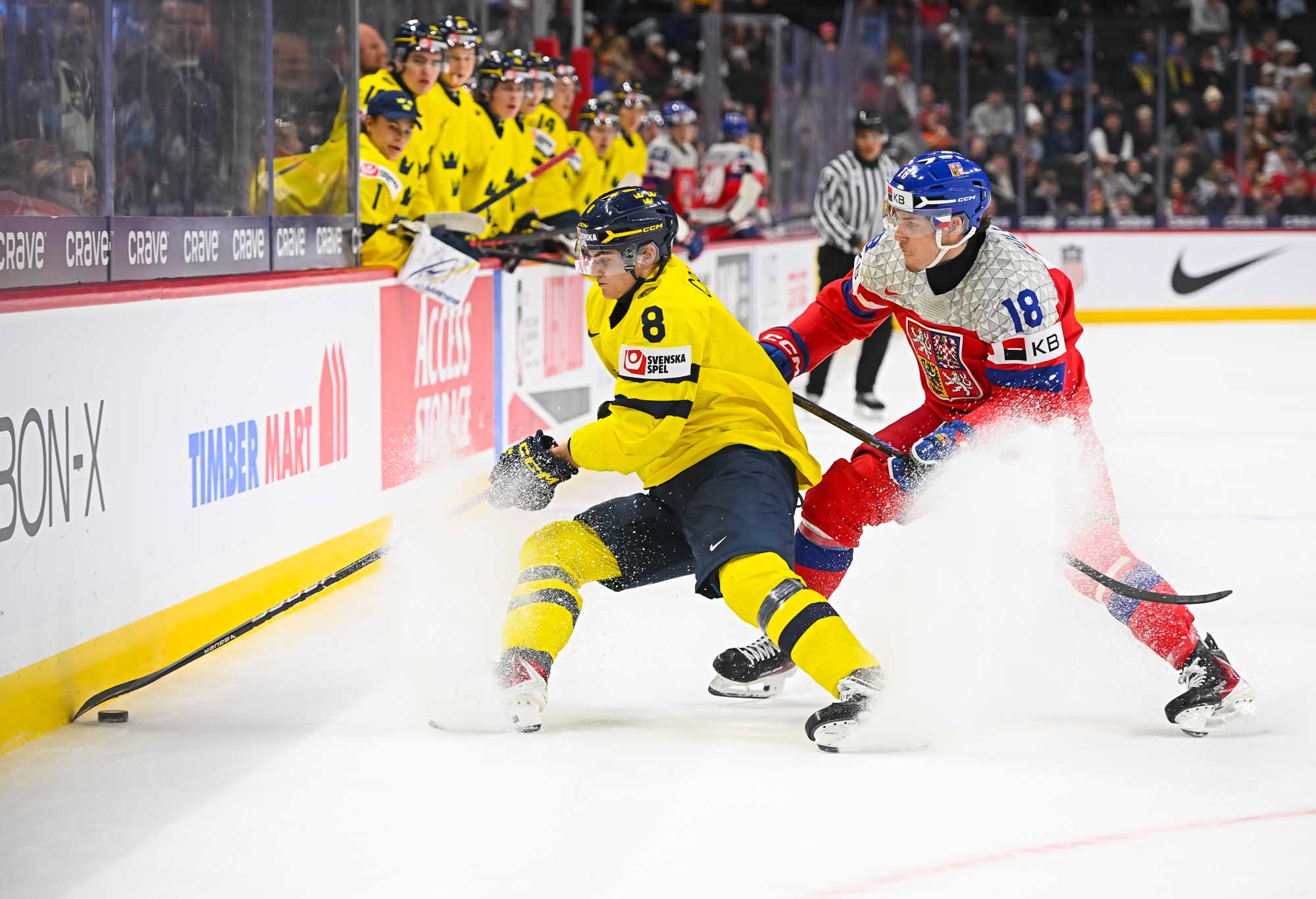 IIHF - Swedes win dramatic third gold