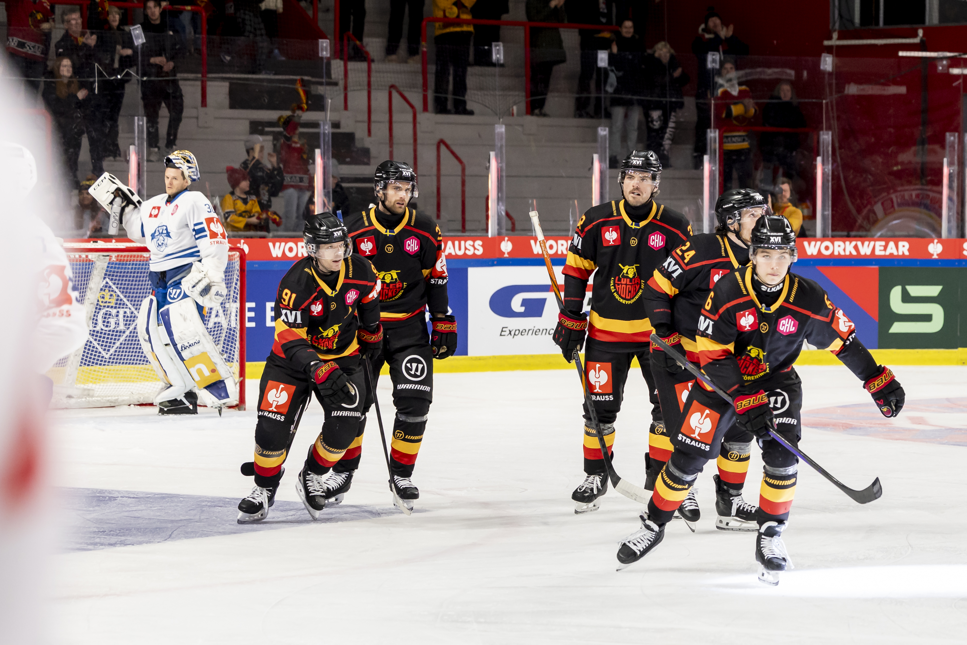 IIHF - Frolunda and Lulea advance to CHL final