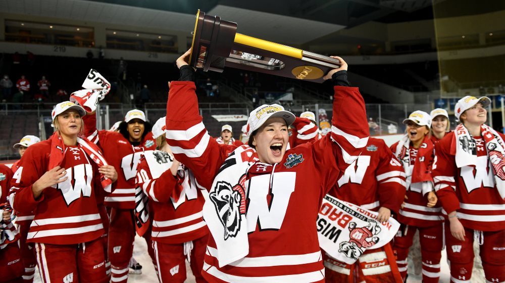 IIHF - Watts wins it for Wisconsin
