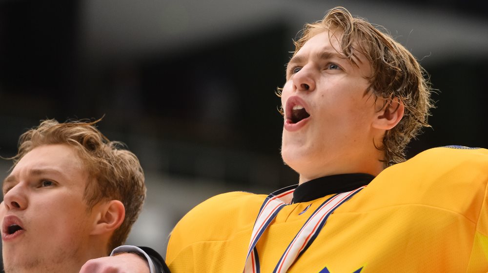 IIHF - Edvinsson looks strong