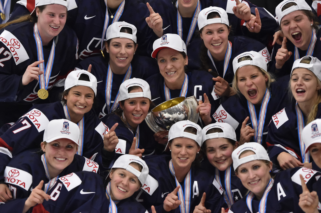 IIHF - USA wins first gold at home