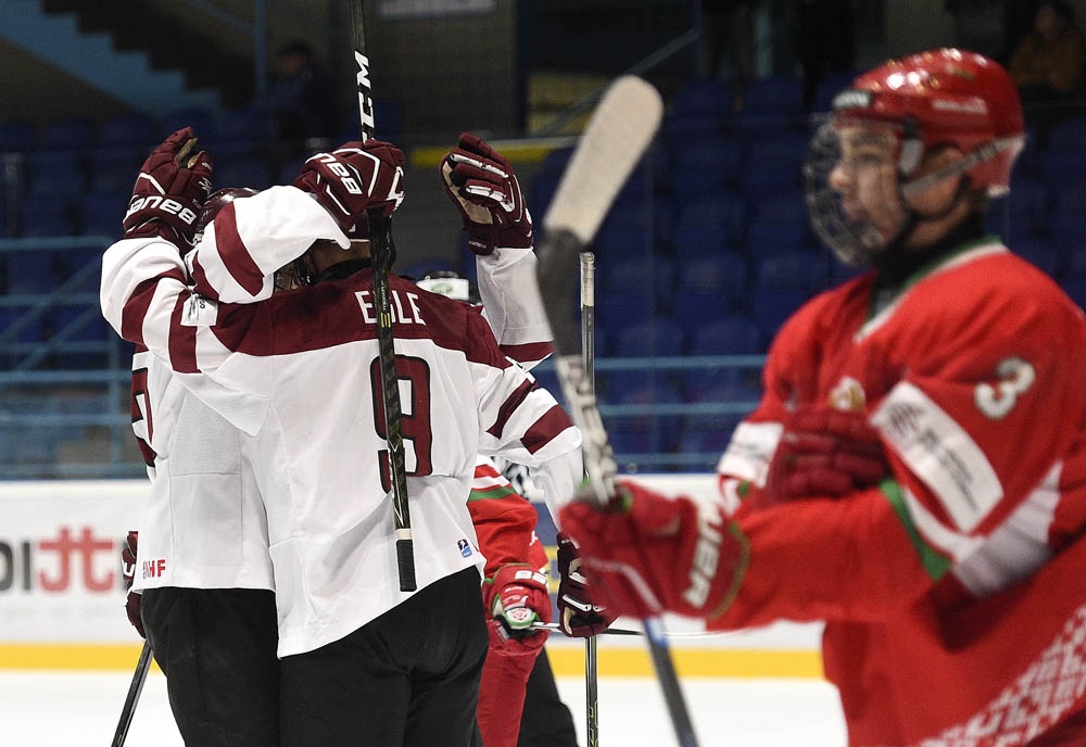 IIHF - Latvians avoid relegation