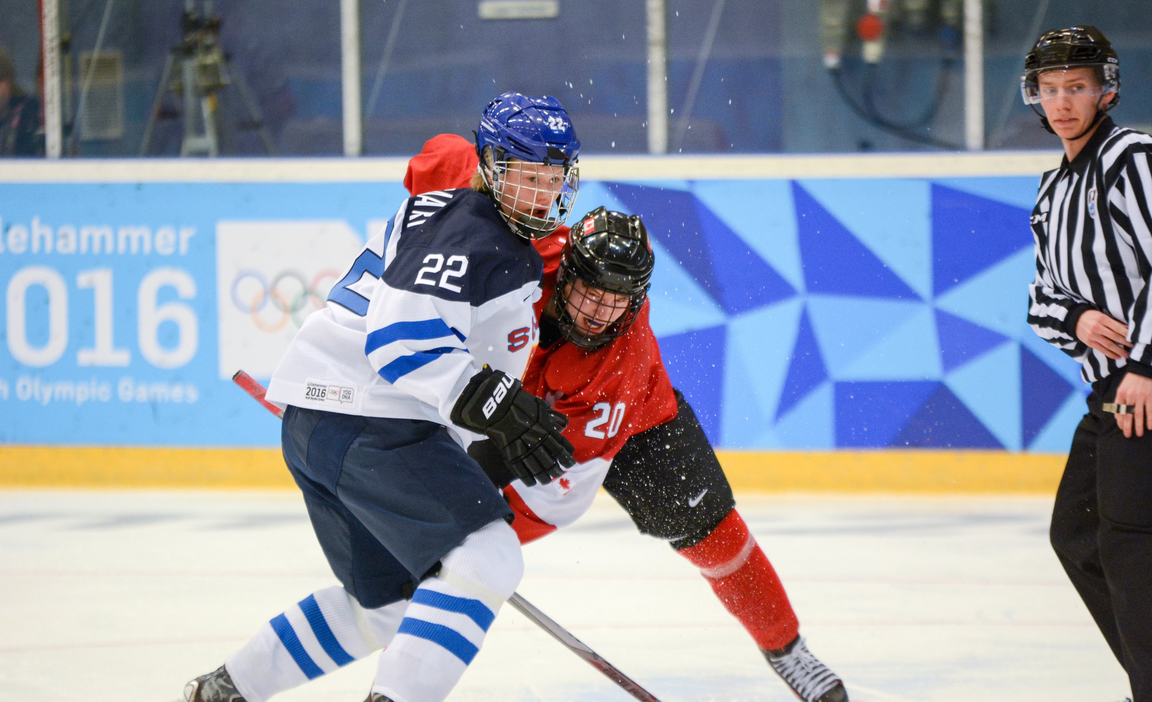 IIHF - Young lions win at home